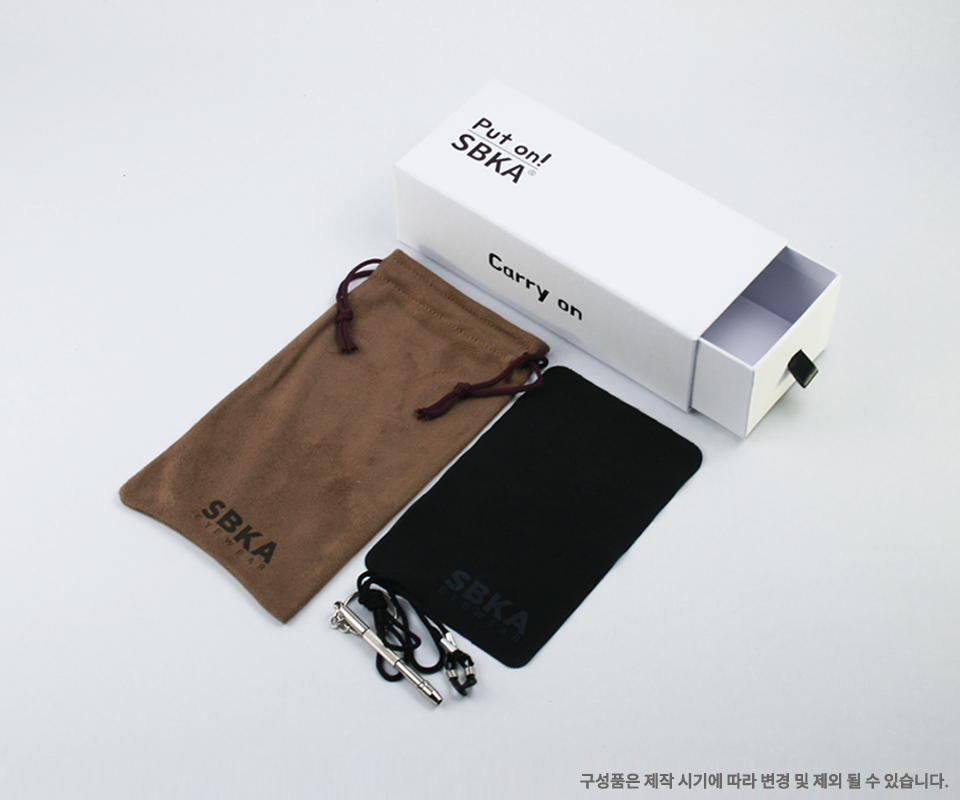 에스비카(SBKA) PLUG-C01 검정뿔테안경 | GVG 스토어. 전 세계직배송.