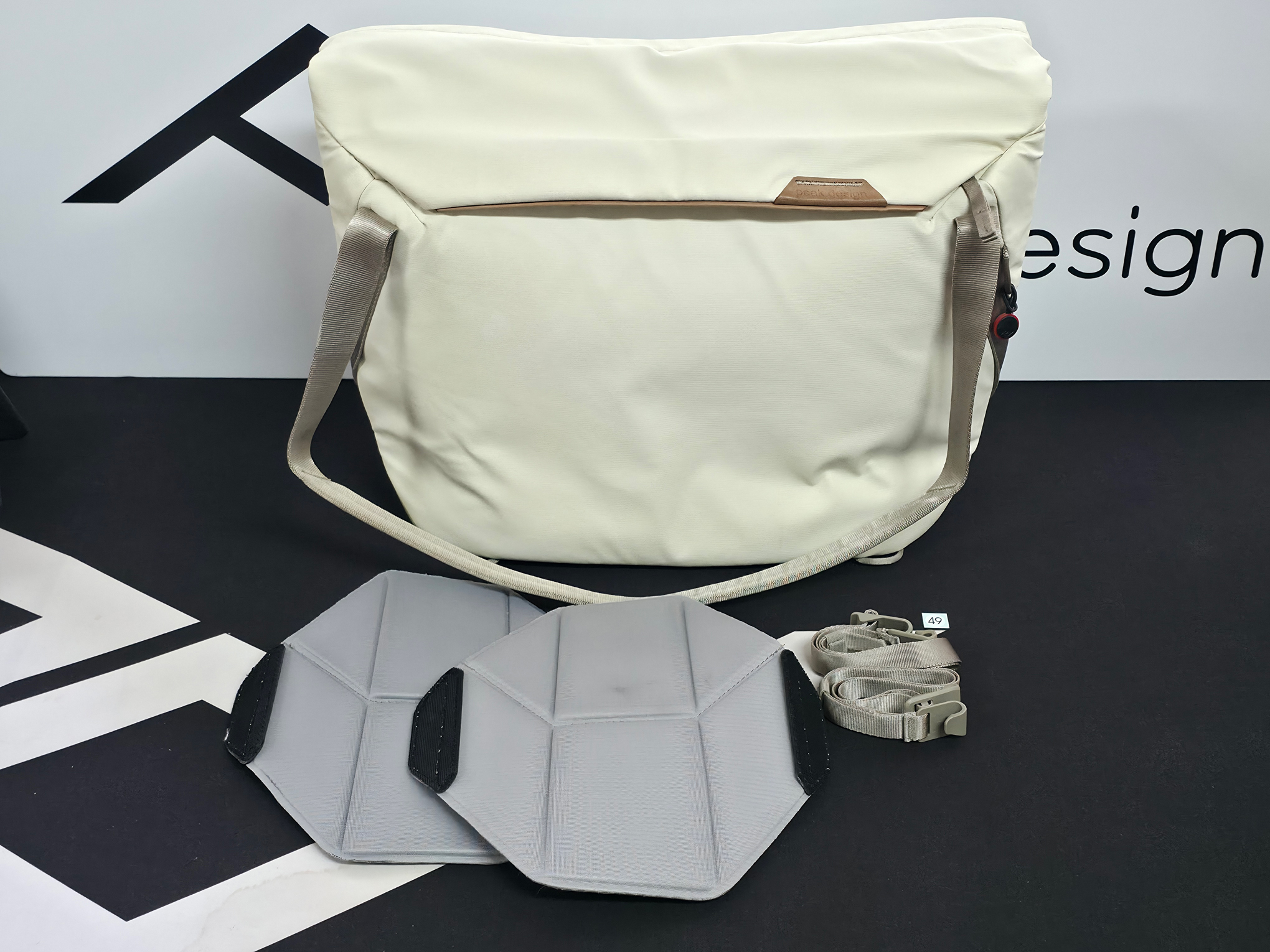 [블프60%세일].[진열] (49) v2 토트 본 아이보리 (★반품/AS 불가) - 피앤피샵